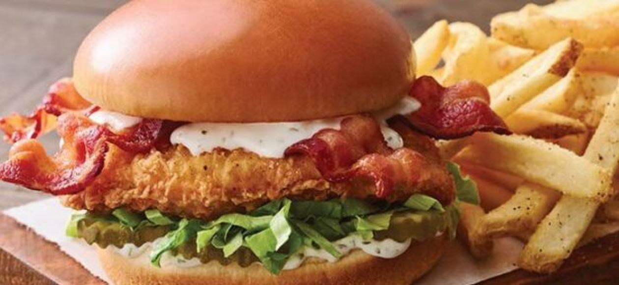 Applebee’s 推出包括 Crispy Chicken Bacon Ranch Sandwich 等在內的全新炸雞堡陣容 • 哇靠!紐約 ...